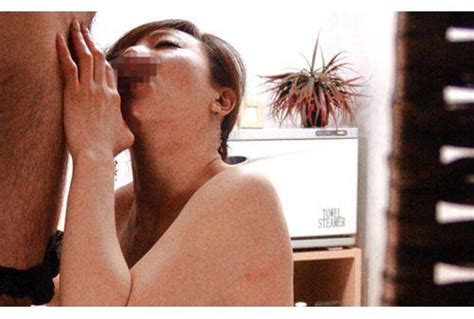 Nxg 421 Older Sister At A Hair Removal Salon Where You Can Have Sex