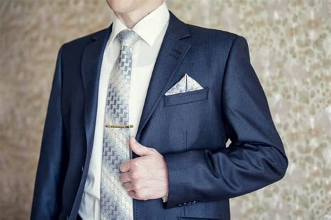 How To Wear Mens Tie Clips With Style