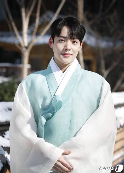 김민기 배우 프로필 드라마 영화 출연작 키 나이 학력 고향 최근영상 작품활동 필모그래피 생각대로 인포모아