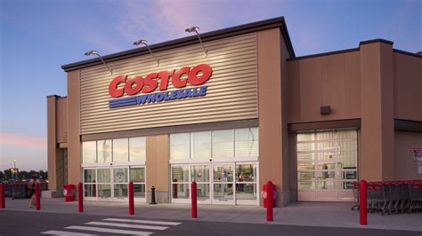 Michigan Man Gets Costco Job After His Daughters Tweet Goes Viral