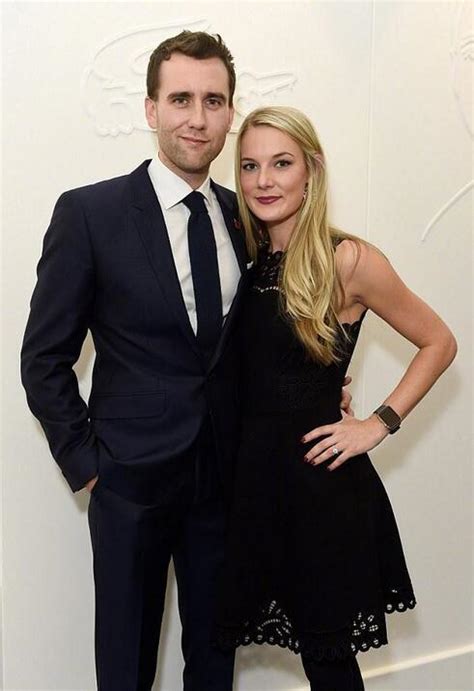 《哈利波特》中逆袭的纳威结婚了！