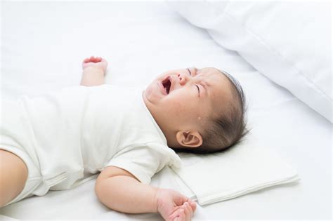 置くと泣く赤ちゃんへの対処法 赤ちゃん成長ナビ（小児科専門医師 監修）