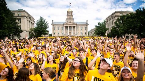 Photos University Of Iowa Class Of 2026 Students Gather For Group