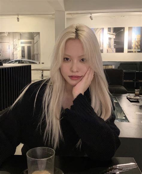 Lea Li Zhang How To Find A Missing Girl Lea Li Zhang Aesthetic Aesthetic Blonde Asian