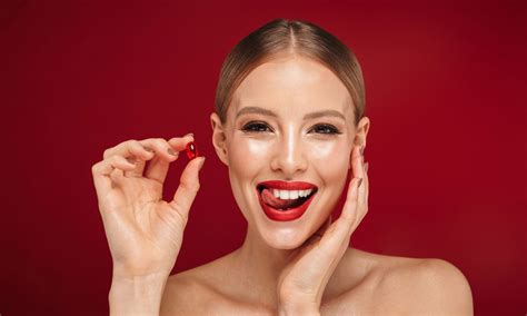 Οι 6 καλύτερες βιταμίνες για υγιή πιο λαμπερή επιδερμίδα