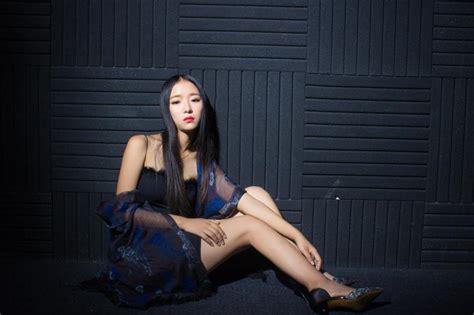 气质美女冷艳写真 健康图库 民福康养生