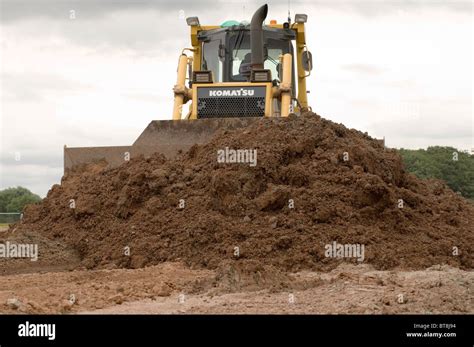 Earth Mover Bulldozer Bull Dozer Bulldozers Earthmover Moving Equipment
