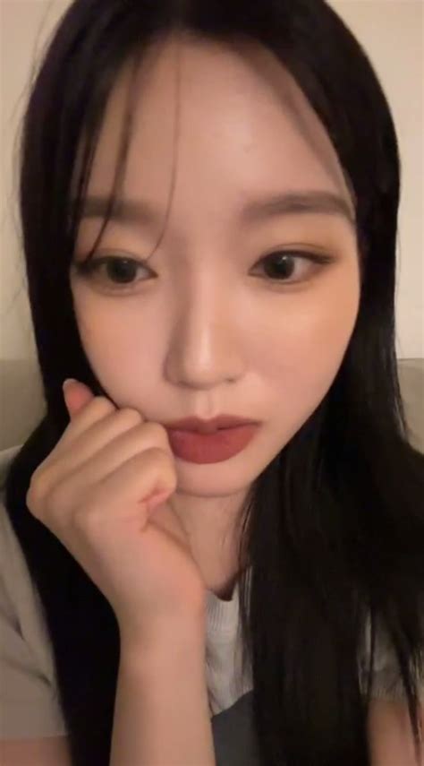 🌙 Orrery On Twitter Reading Questions Oh When Im Reading Questions It Must Seem Like Im