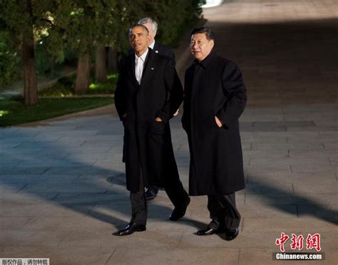 习近平同奥巴马夜游中南海图片报道中国台湾网