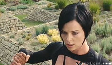 Charlize Theron Aeon Flux Haircut Charlize Theron Pictures And Photos