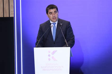 შალვა პაპუაშვილი მადლობა მინდა გადავუხადო ბიძინა ივანიშვილს და მის ოჯახს რომელთა ხედვამ