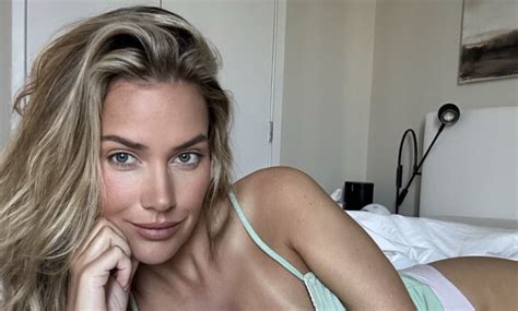 Paige Spiranac Wows Golf Fans With Natural Appearance Yahoo Sports