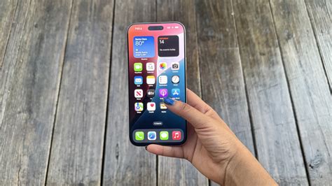 Apple Iphone 16 Pro And Pro Max Review Social Schmuck
