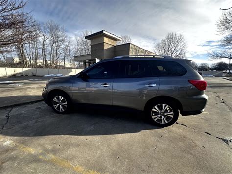 2017 Nissan Pathfinder Repo Finder