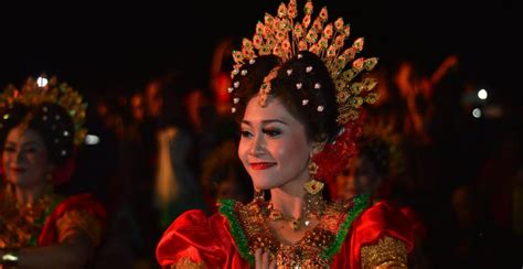 10 Lagu Bugis Terpopuler Yang Enak Didengar