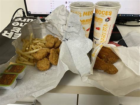 社會底層的晚餐 卡特 Kater