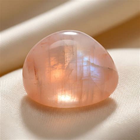 Peach Moonstone Meaning Properties And Uses Wisdom Of The Spirit