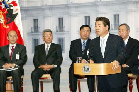 [노무현사료관] [한ㆍ칠레 정상회담 후 가진 공동기자회견에서 말씀하는 노무현 대통령]