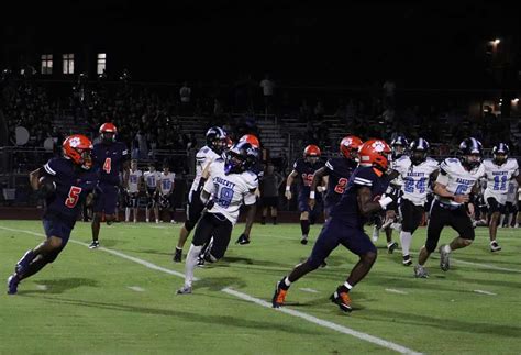 Hagerty Huskies Run Past Tohopekaliga Tigers 26 14 Friday Night