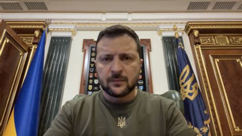 Крок до вступу в ЄС Зеленський підписав закон про нацменшини Zn Ua