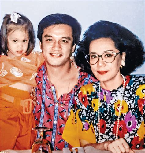 死訊意外曝光母子關係 ﻿黃栢文赴泰奔喪﻿﻿揭嘉玲臨終情況﻿