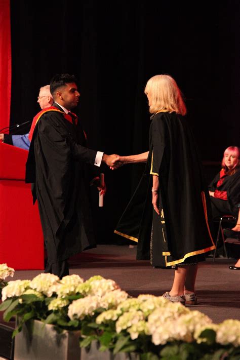 Grad Job Vs Business Owner 🤔 After Graduating I Decided To Move Away From The Traditional