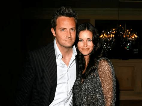 Courteney Cox Og Matthew Perry Kysser