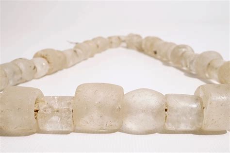Un Collier Précolombien En Cristal De Roche Culture Tairona Colombie