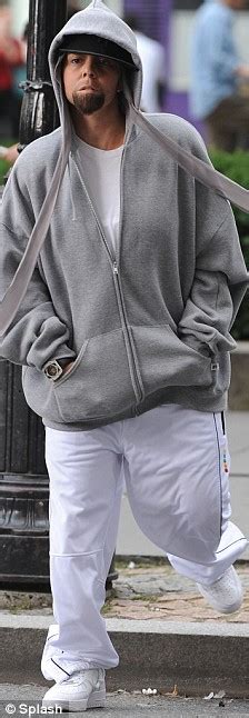 From Bling To Beard Diva Mariah Carey Is Transformed Into A Man For