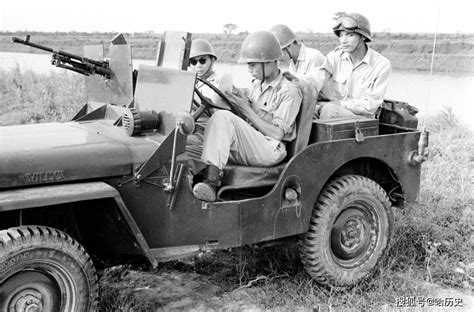 老照片：1950年法越战争，法军突袭越南海岛 搜狐大视野 搜狐新闻