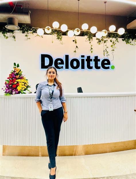 Damini Singh On Linkedin Hi All We Are Having Vacancy For Multiple