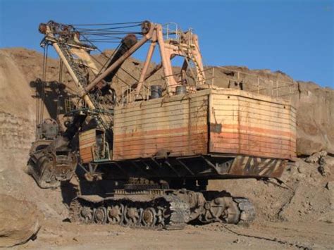 Шарын голын уурхайн захирлуудыг сольжээ