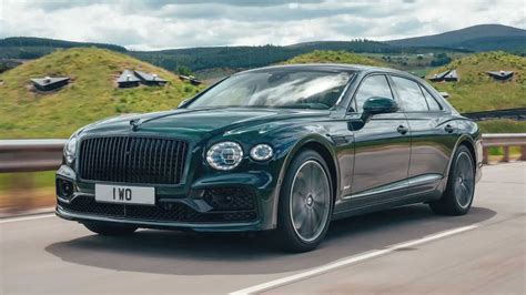 New Bentley Flying Spur Phev Has 536 Hp 25 Mile Electric Range