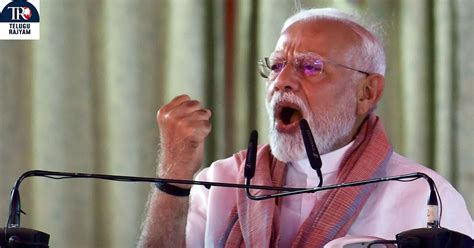 Narendra Modi పాక్ నుంచి తూటా వస్తే భారత్ నుంచి బాంబే మోదీ మాస్