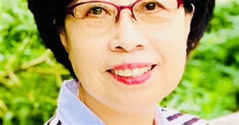 만추문예 투박한 직물이라도 온기 품은 詩들 넉넉하게 짜낼 수 있다면