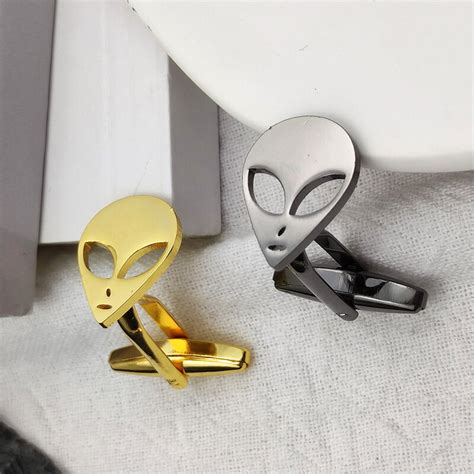 남성용 고급 스테인리스 스틸 커프스 단추 개성 있는 외계인 머리 골드 고딕 단추 쥬얼리 패션 주얼리