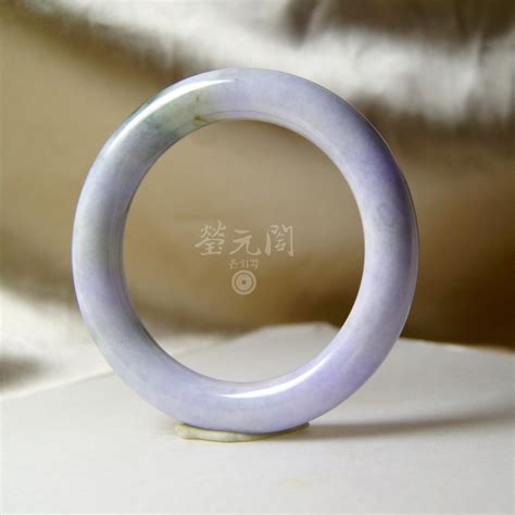 芙蓉滿紫飄花翡翠玉鐲 天然緬甸玉A貨 圓鐲 胖胖圓骨鐲 手圍18 5 圈口57 JB 0105 蝦皮購物