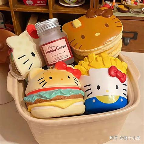 超可爱的hellokitty凯蒂𝙒𝙚𝘾𝙝𝙖𝙩 背景图 知乎