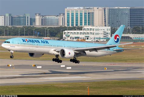 Hl8208 Boeing 777 3b5er Korean Air Ernest Leung Jetphotos