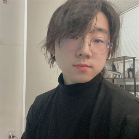 Siyong Seong Graphic Designer C0ffe3 Linkedin