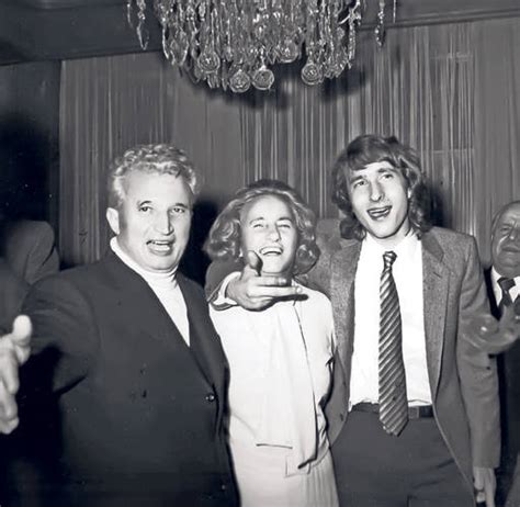 Elena Ceausescu L A Filmat Pe Valentin In Timp Ce Facea Sex Opinia