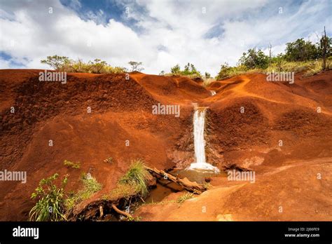 Red Dirt Waterfall Wasserfall Beim Waimea Canyon Kauai Hawaii Usa
