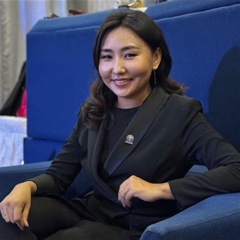 Нярай биетэй байсан үеээ дурсан дурсан рийл хийлээ ️Дөнгөж төрсөн