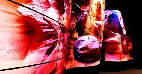 Curved OLED Displays TimeLine ProAV