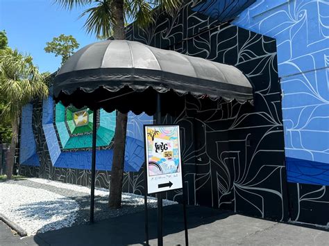 Wegx Spotlights South Floridas Cinematic Traditions At Mana Wynwood