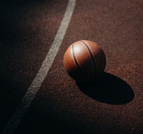 Learn To Simulate Realistic 2d Ball Physics In C Builder