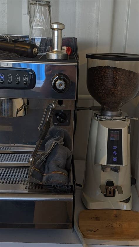 Barista Aesthetic Pic Cafeterias Pequeñas Arte Del Café Cafeteria