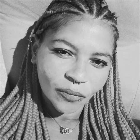 Mara Moreno Maramoreno • Threads Say More