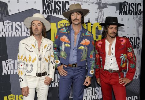 Midland Bring Traditional Country Back To Radio Entertainmentlife