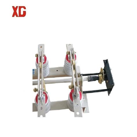 Gn2 40 5kv Electrical Isolator Switch White Indoor High Voltage Isolation Switch